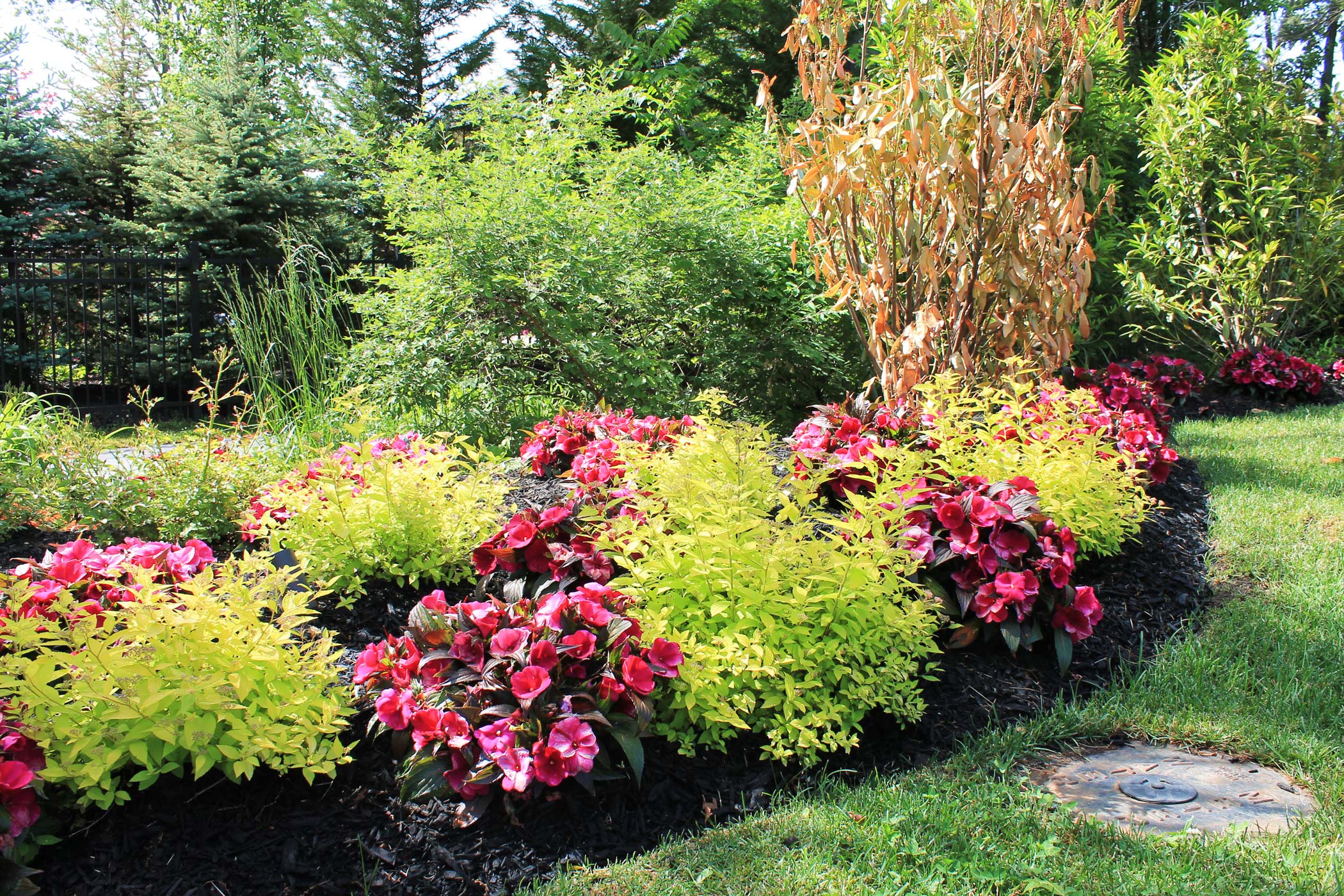 Backyard Projects - JR CUSTOM LANDSCAPING INC.