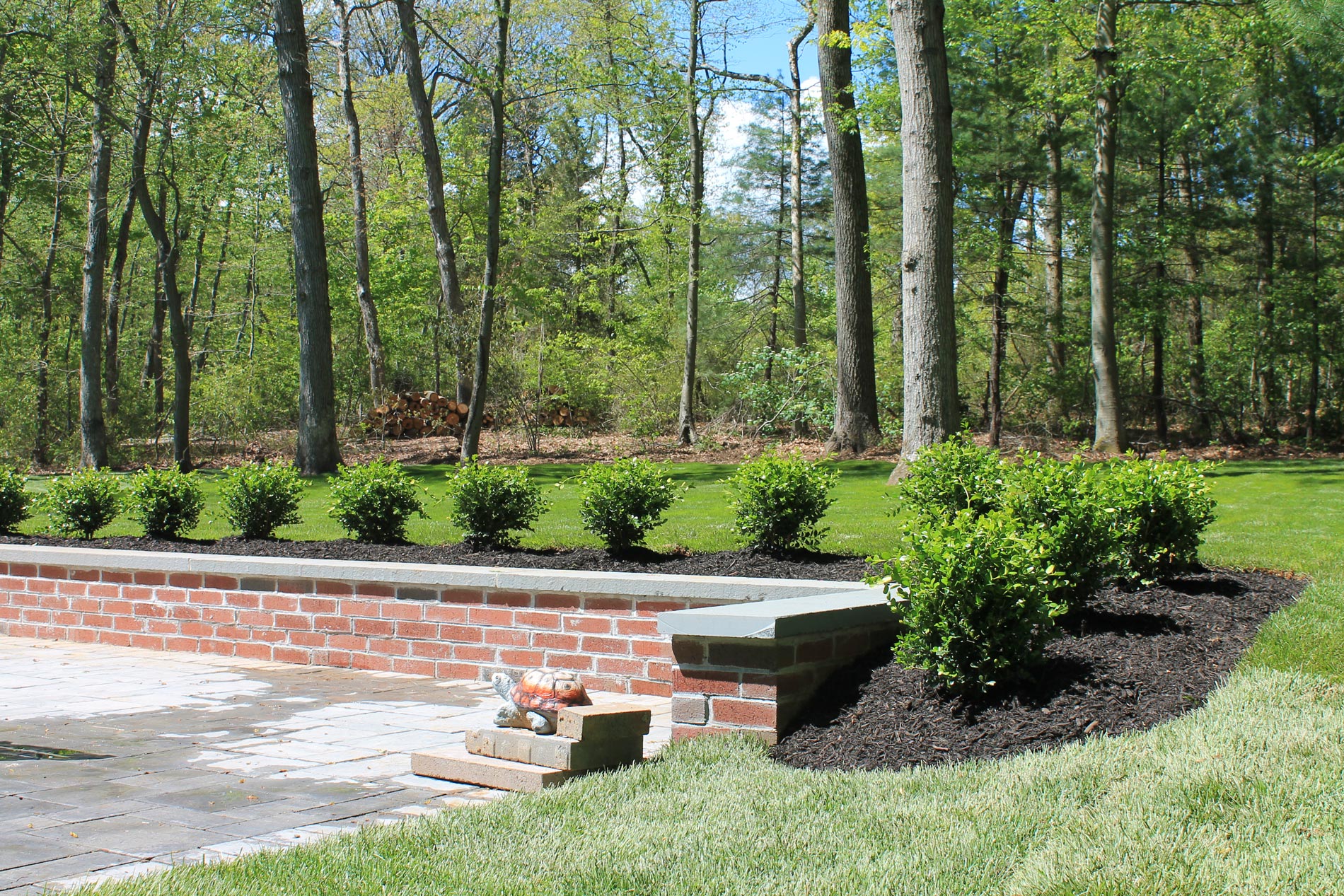Backyard Projects - JR CUSTOM LANDSCAPING INC.